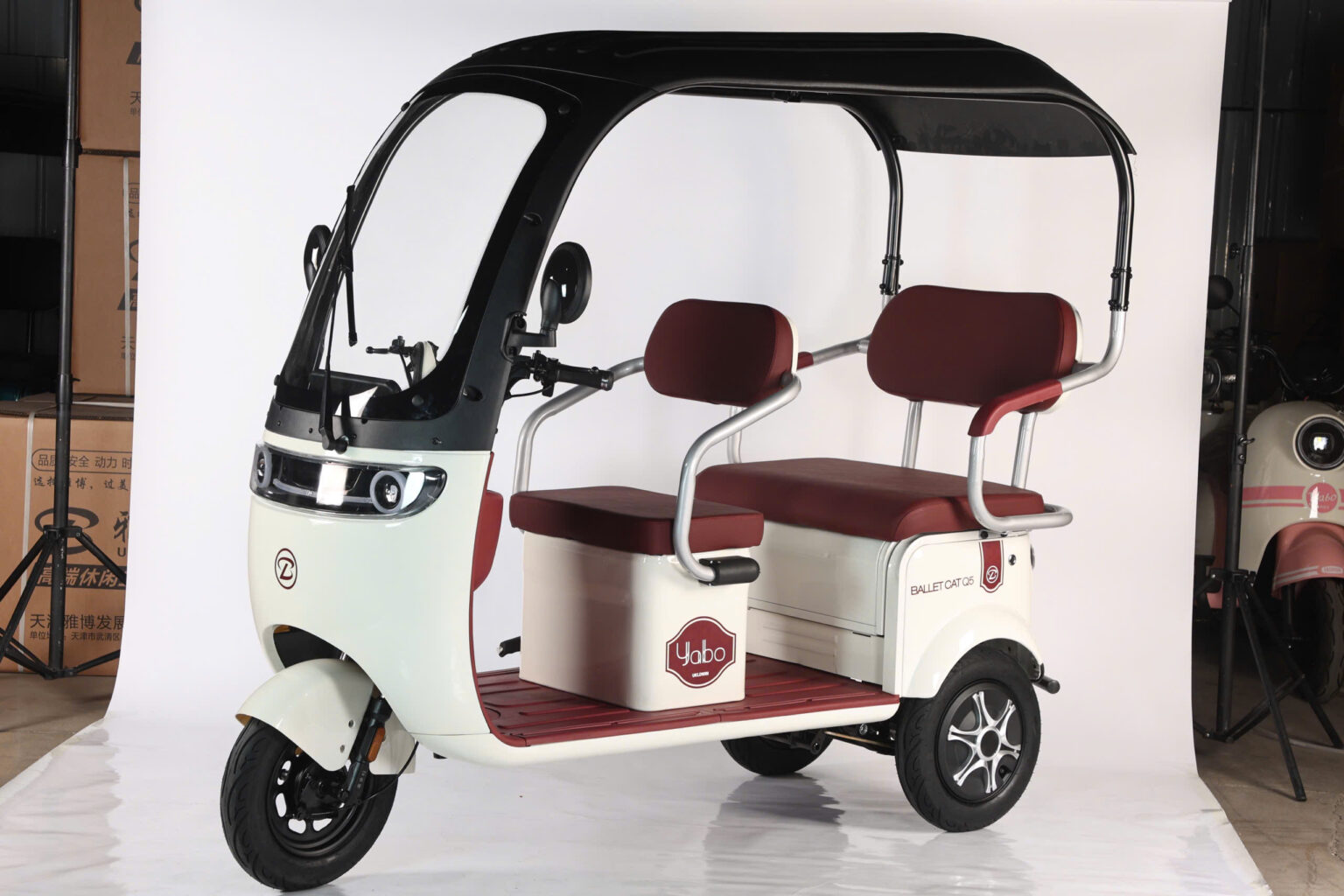 Yabo Q5 2025 Xe 3 bánh có mái che thiết kế cực kì sang trọng - Xe Minh Đức